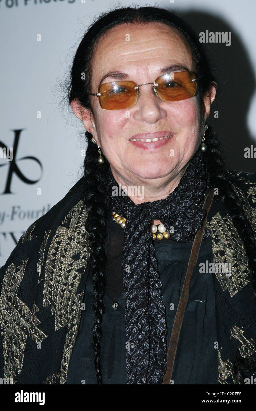 Mary ellen mark hi-res stock photography and images - Alamy