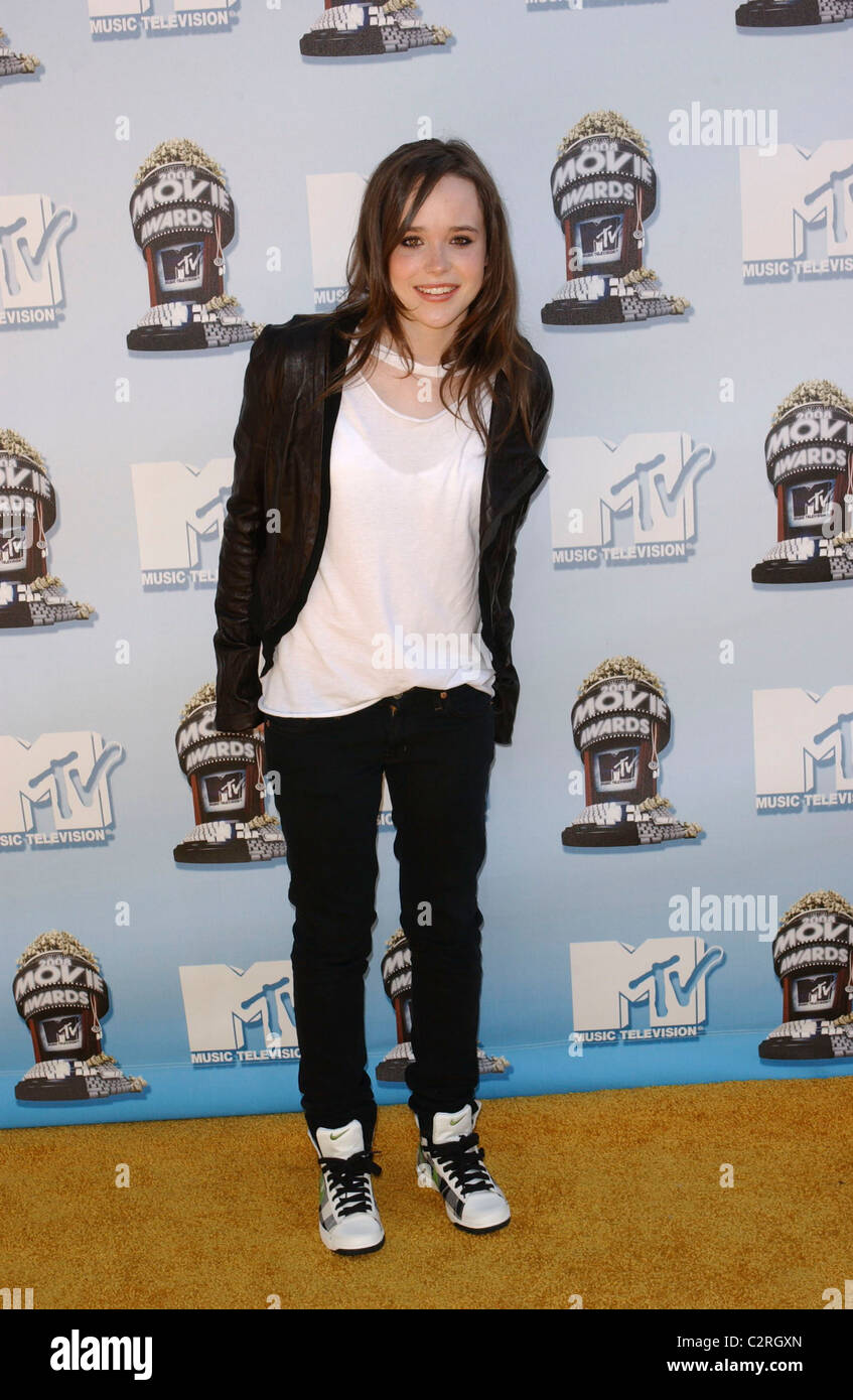 Ellen Page 2008 MTV Movie Awards at the Gibson Amphitheatre - Arrivals ...