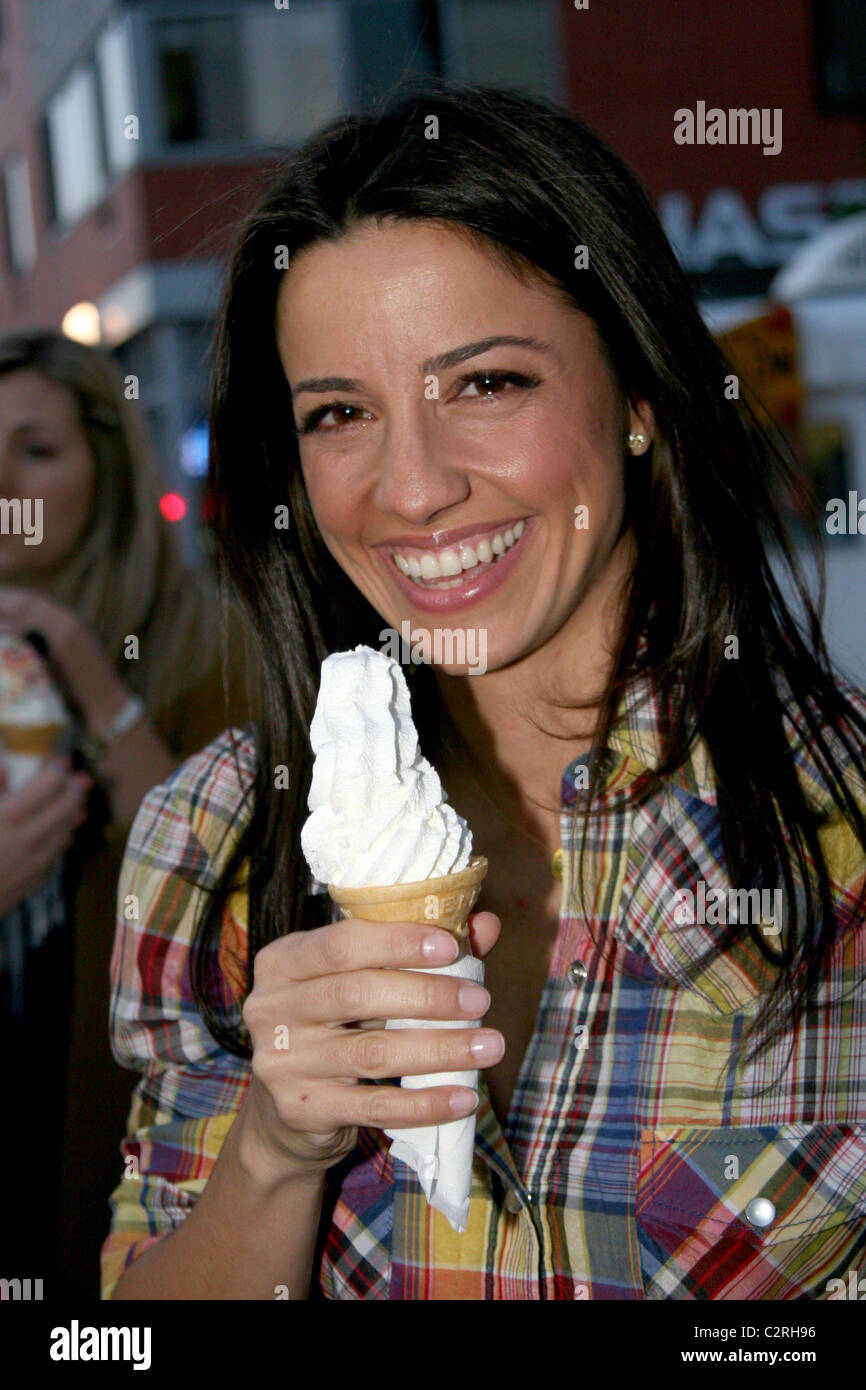 Shoshanna Lonstein Gruss 'Summer Lovin' at Blue & Cream New York City ...