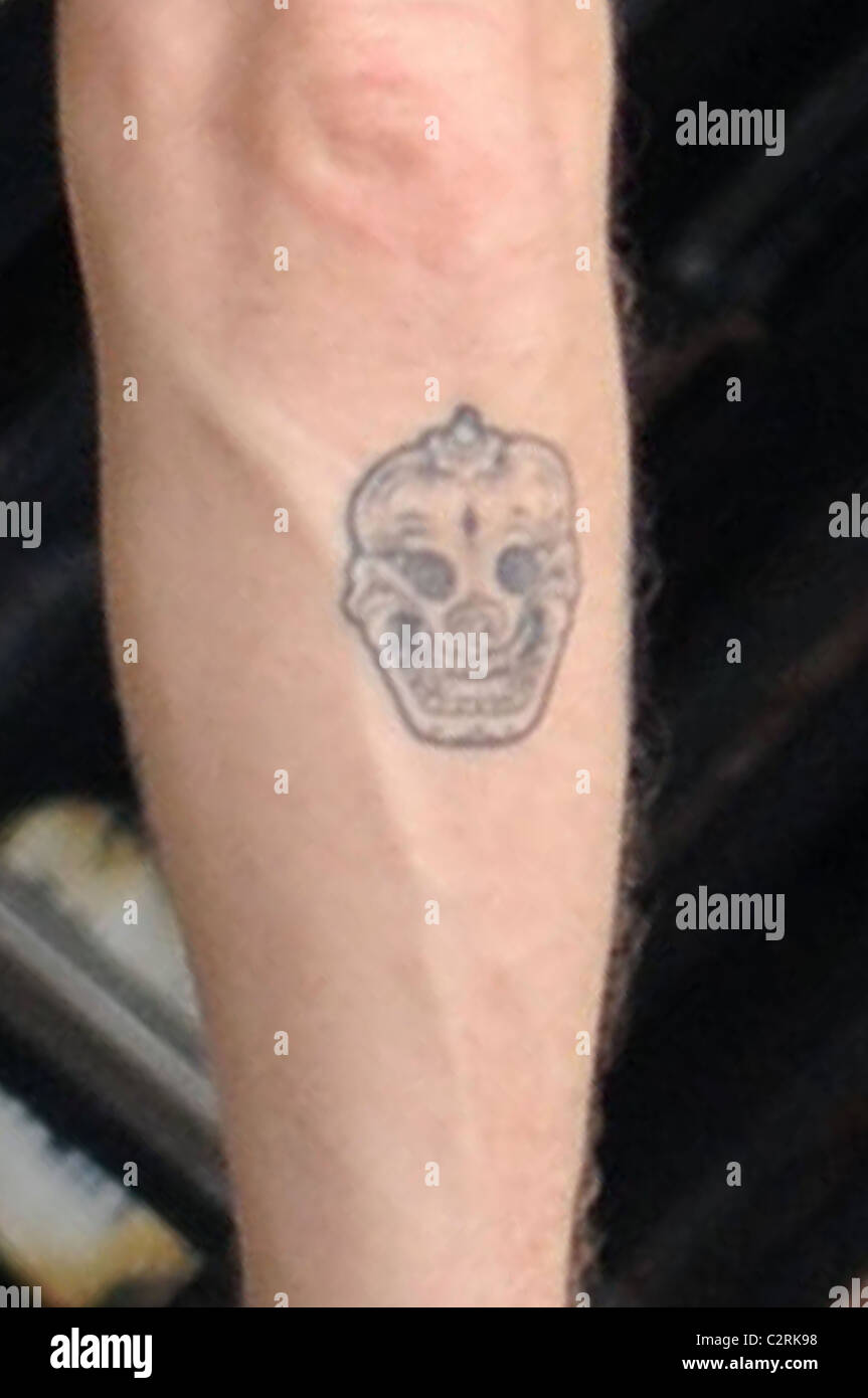 Chris Robinson's tattoo lead singer of The Black Crowes out and about ...