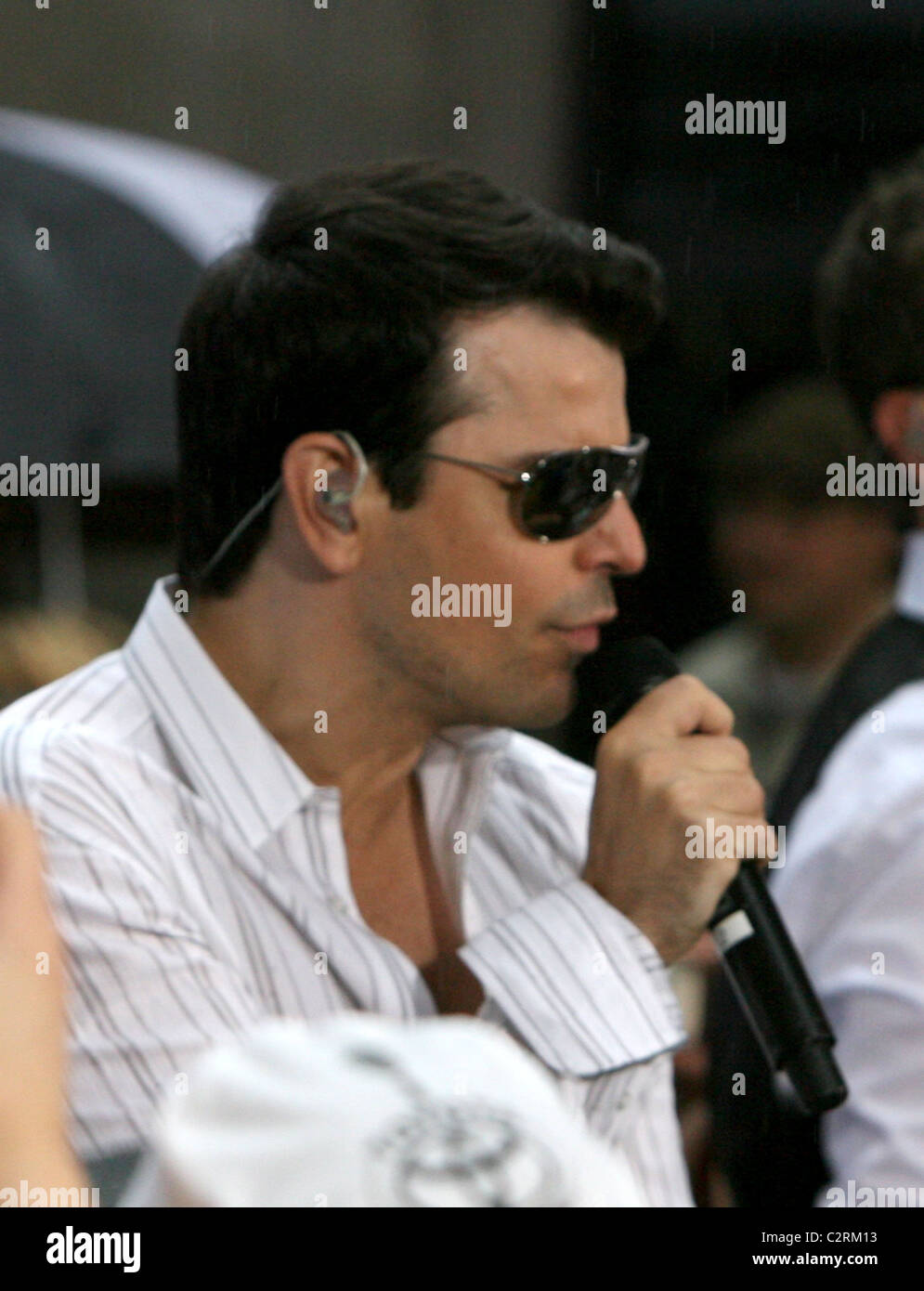 Jordan Knight New Kids on the Block reunite to perform live on 'The ...