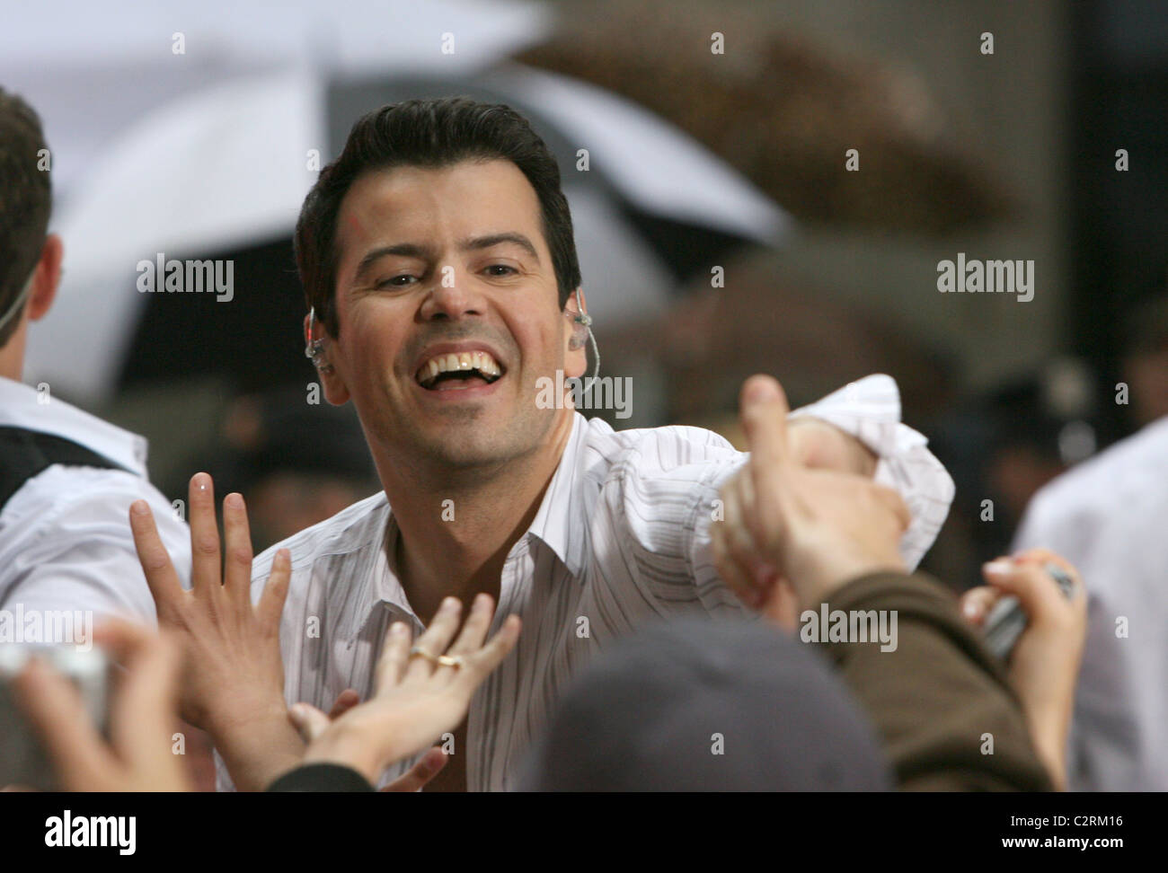 Jordan Knight New Kids on the Block reunite to perform live on 'The ...