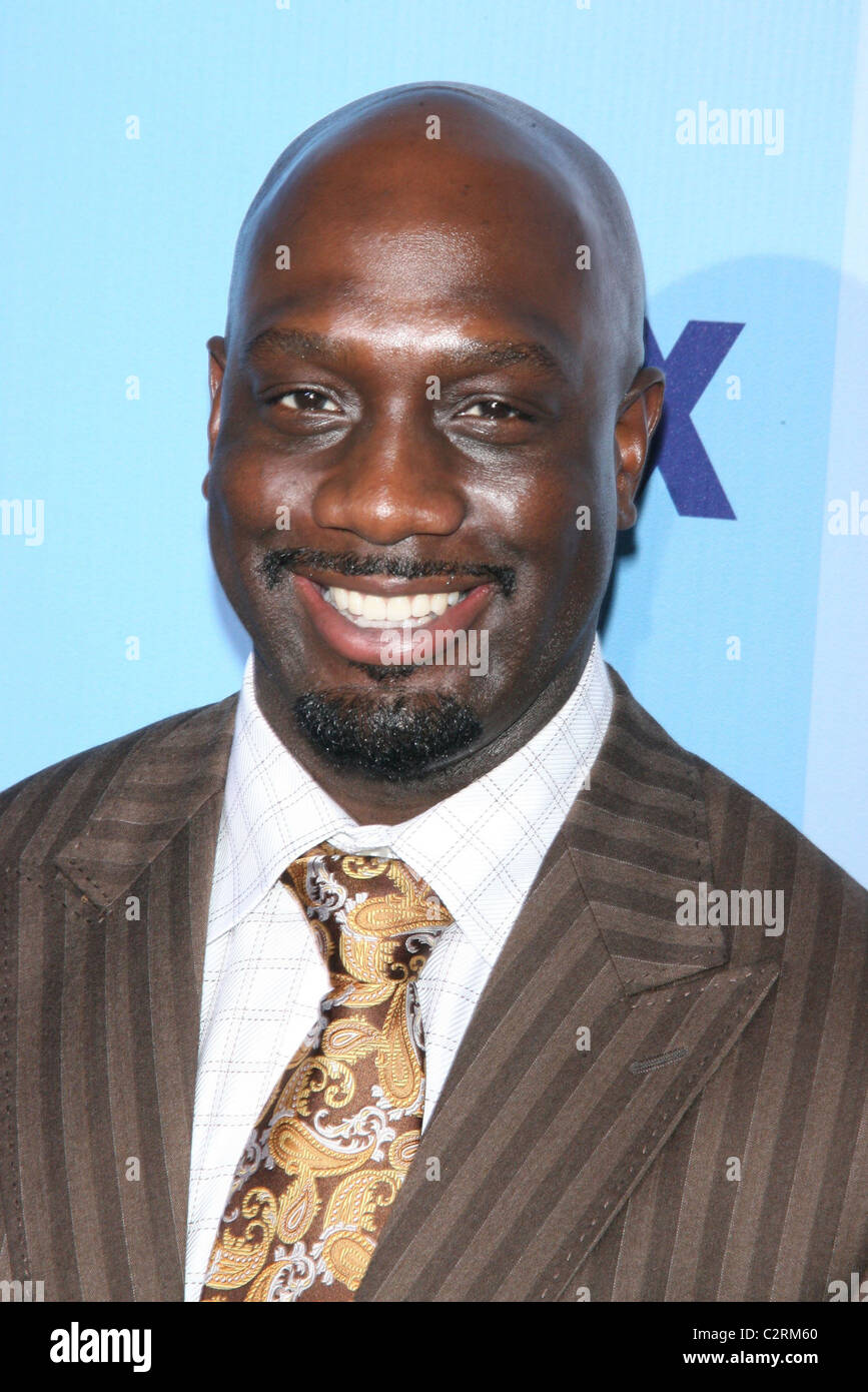 Richard T. Jones 2008 FOX Upfront at Wollman Rink in Central Park ...