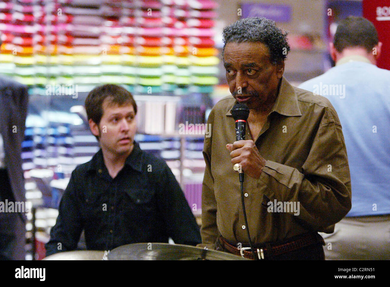 Jazz percussionist Foreststorn 'Chico' Hamilton performs and signs ...