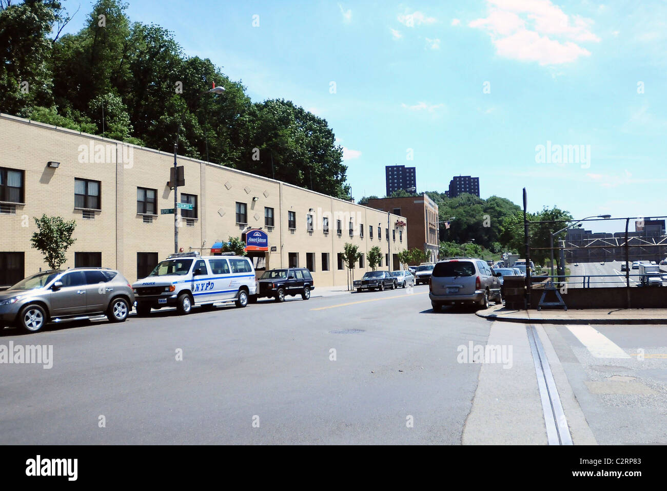 Howard Johnson Inn Yankee Stadium on Sedgwick Avenue, off the Major ...