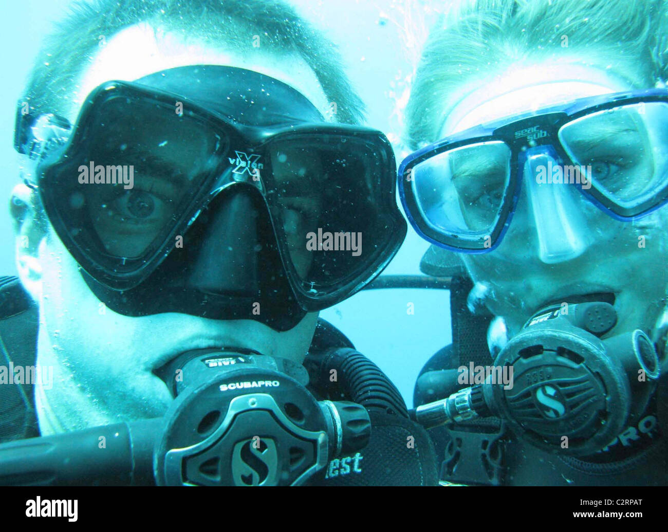 * BRITISH COUPLE SURVIVE HORRIFIC SEA STRANDING British divers ...