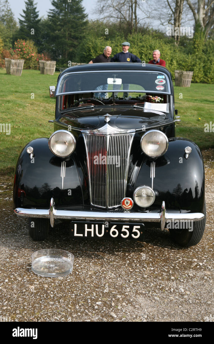 Classic lanchester car hi-res stock photography and images - Alamy