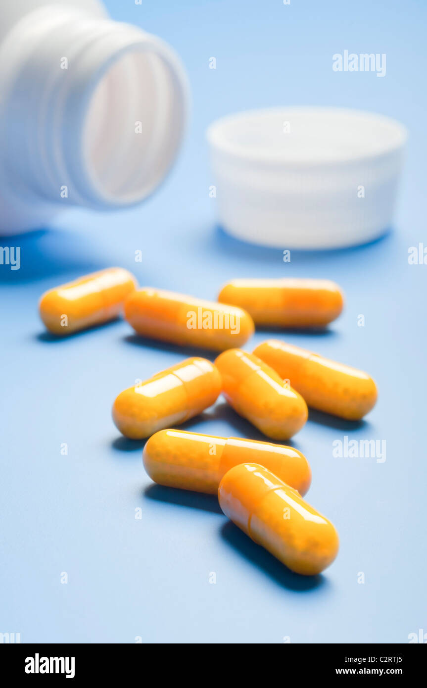 Capsules hi-res stock photography and images - Alamy