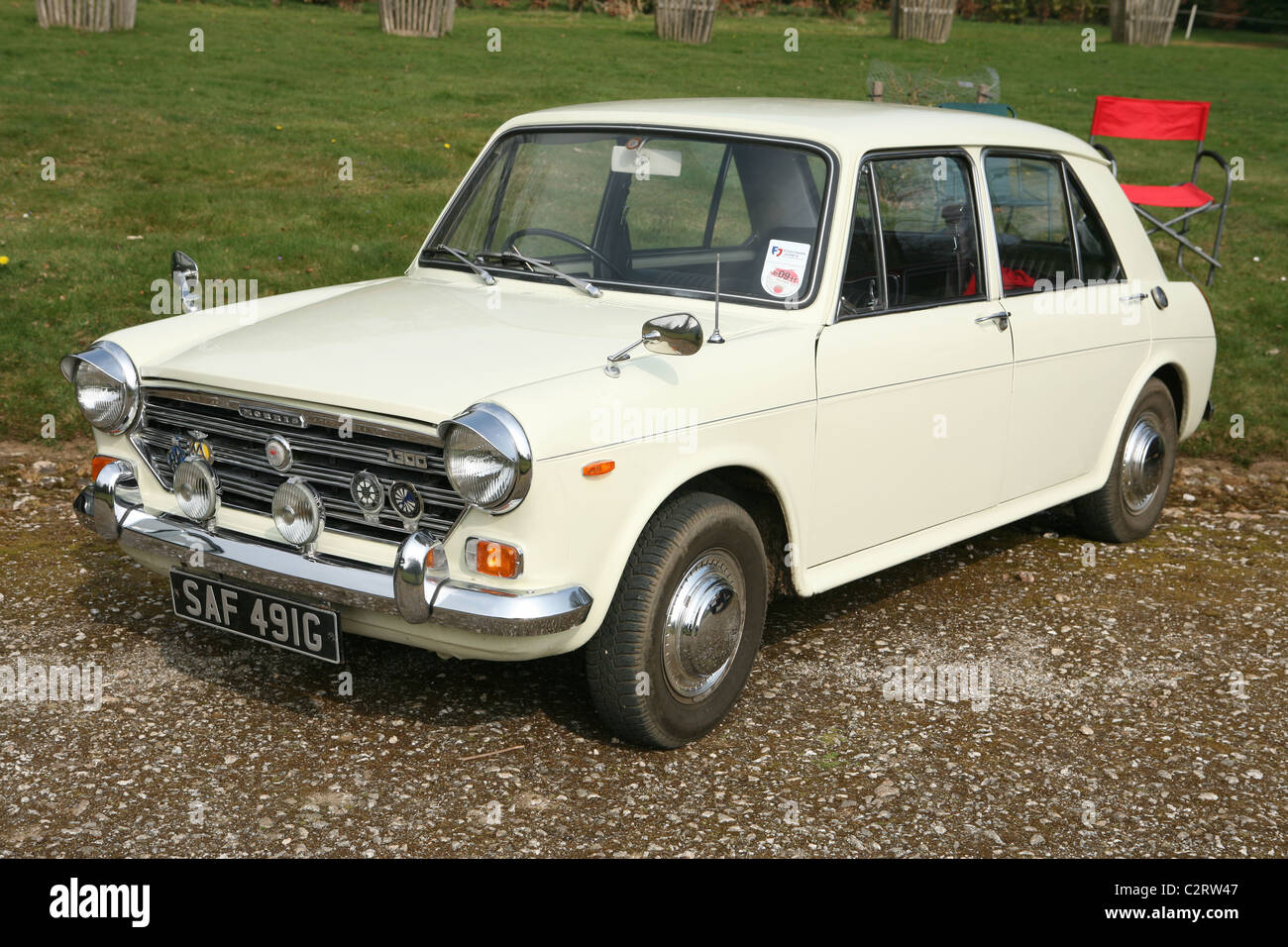 Morris 1300 saloon car Stock Photo - Alamy