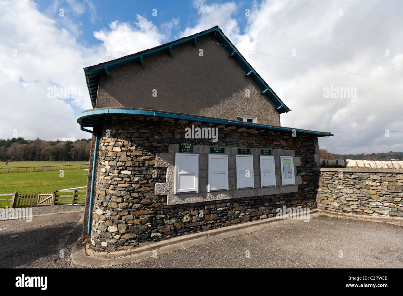 Ticket booths hi-res stock photography and images - Alamy