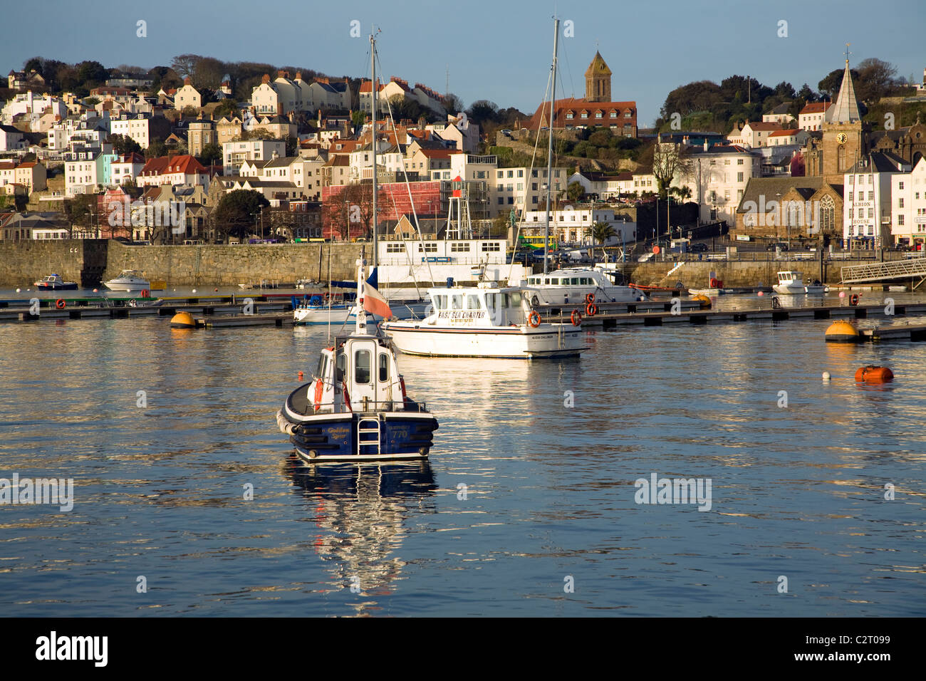 Harbour guernsey boats hi-res stock photography and images - Alamy