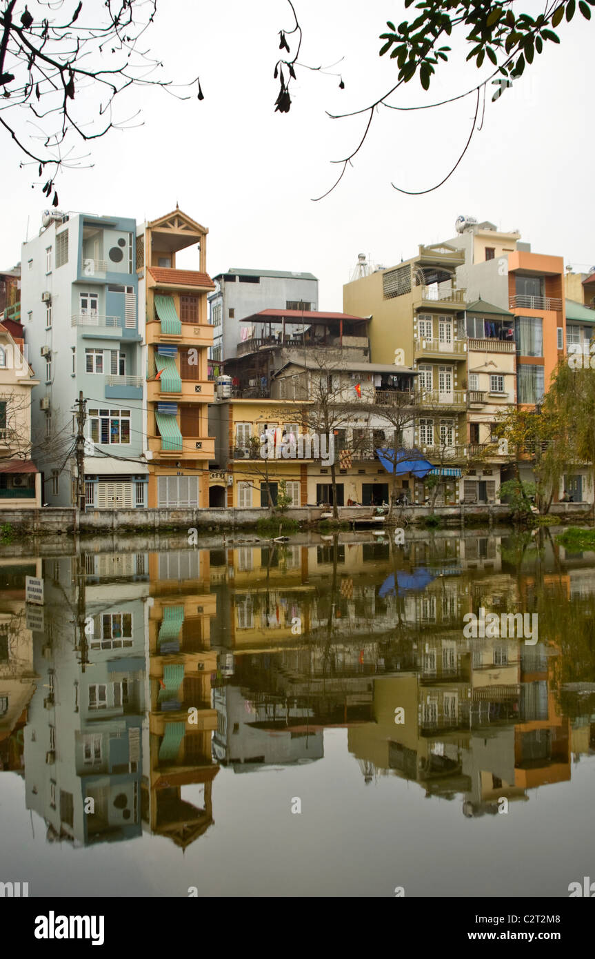 Tall thin buildings hi-res stock photography and images - Alamy