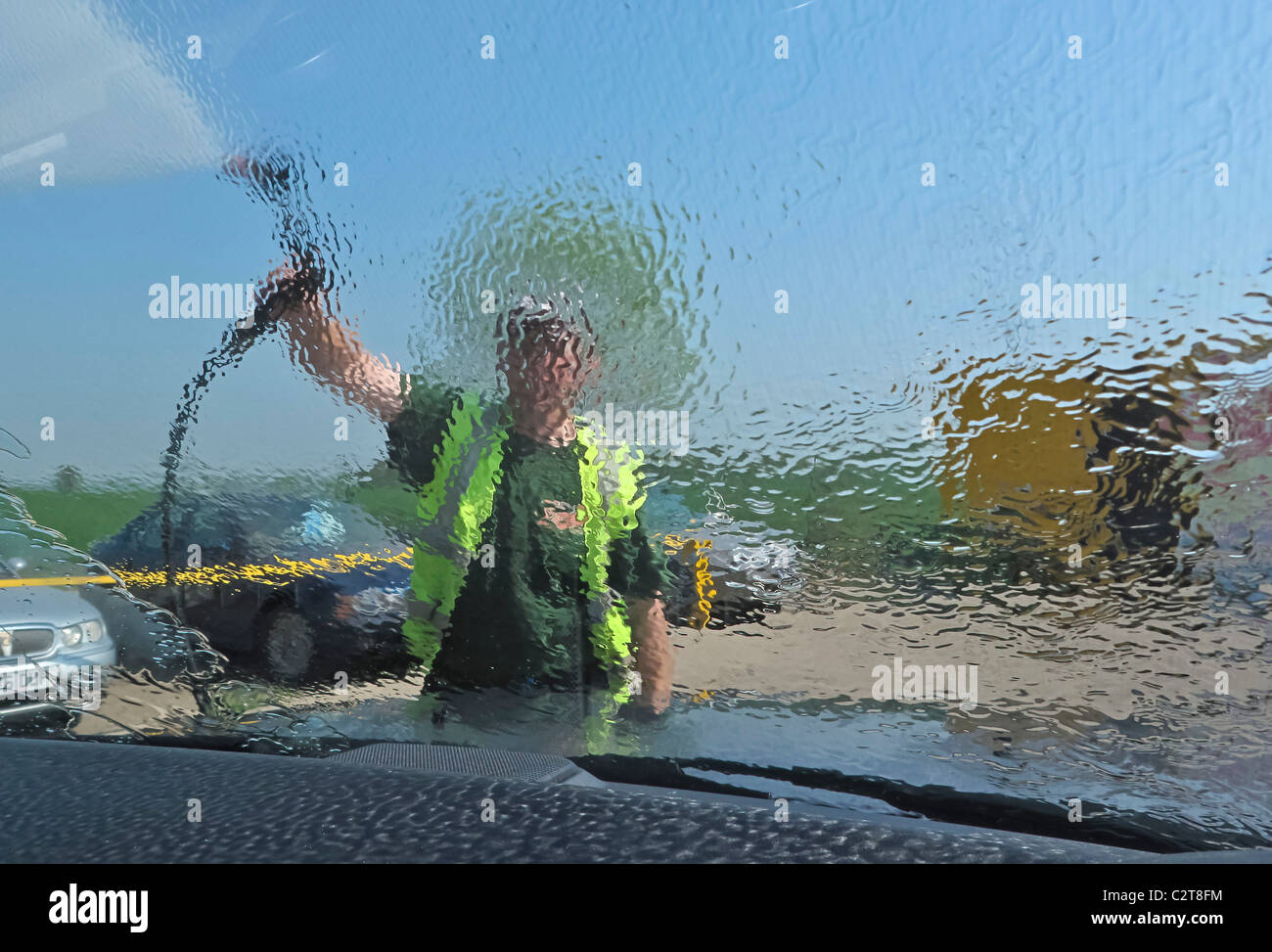 Wash washing car cars hi-res stock photography and images - Alamy