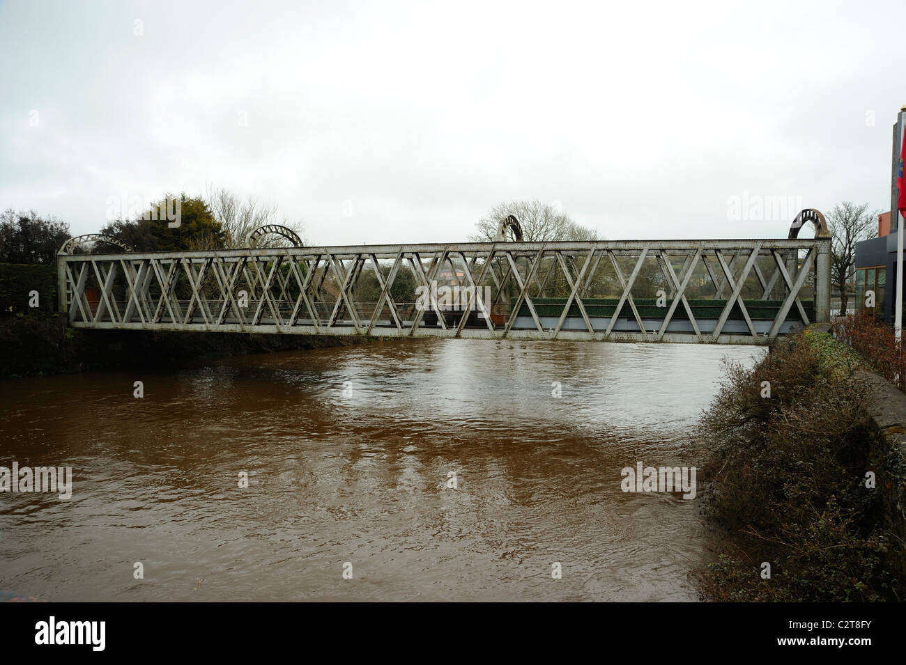 Old railway bridge on the river Ilen, Skibbereen Stock Photo - Alamy
