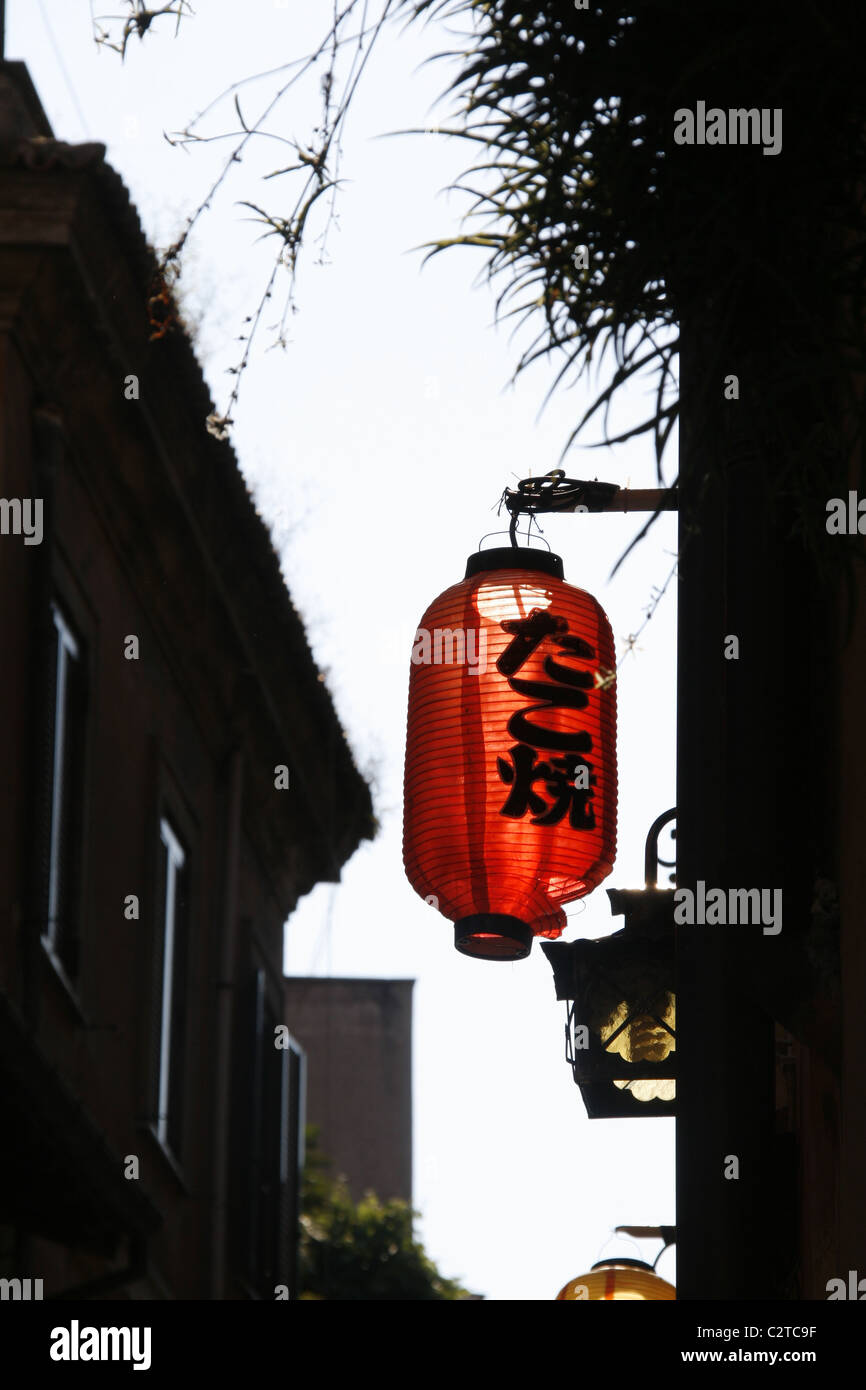 Chinese shop in rome hi-res stock photography and images - Alamy