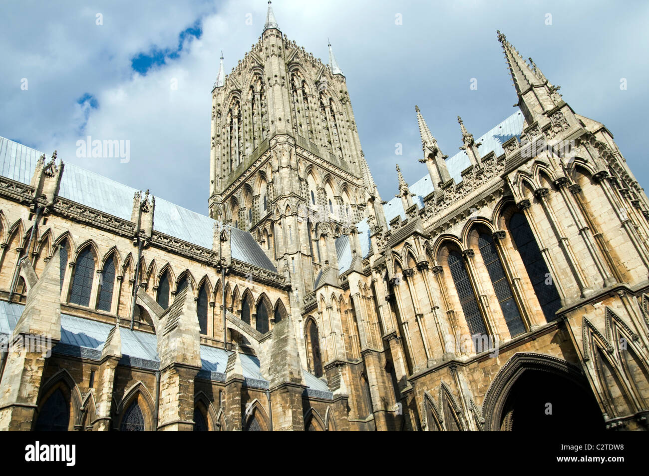 Old stone cathedral hi-res stock photography and images - Alamy