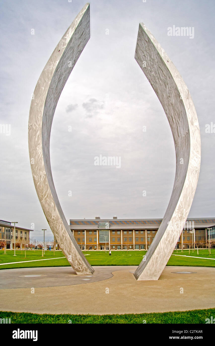 Sculpture statue quad hi-res stock photography and images - Alamy
