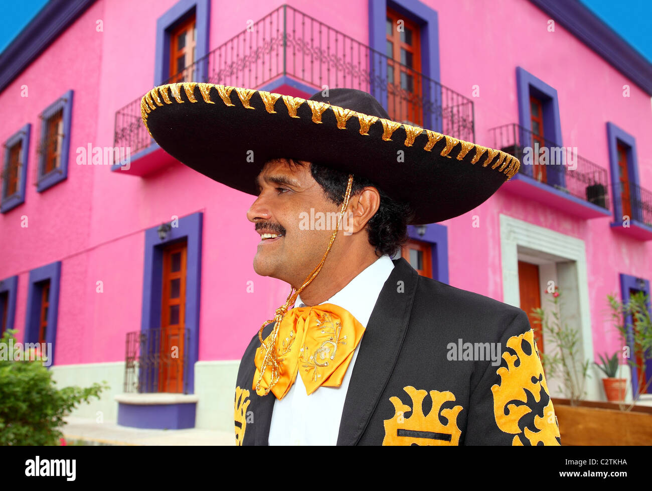 Portrait funny man in mexican hi-res stock photography and images - Alamy