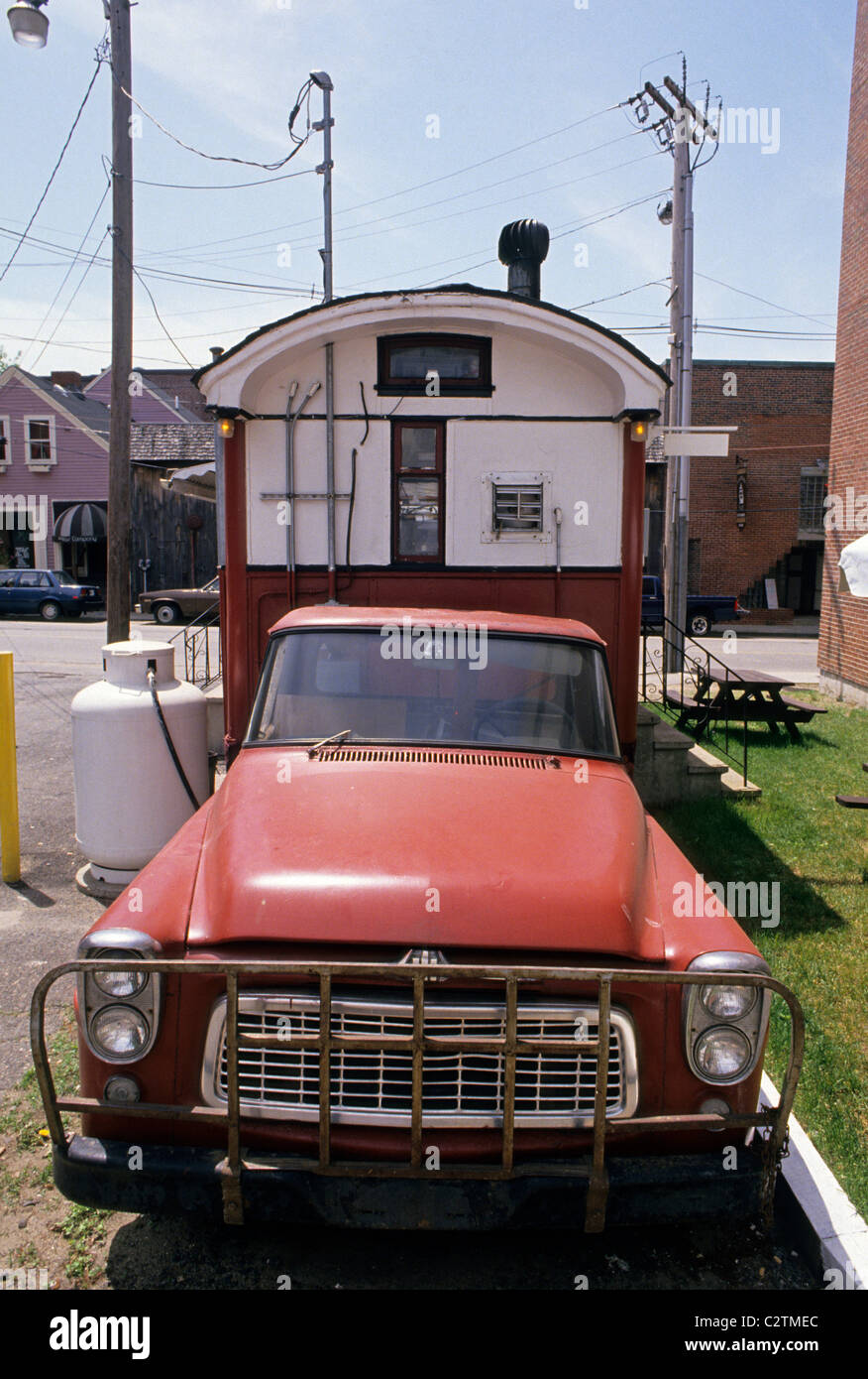 Gilley's P.M. Lunch - a 1940 Worcester Lunch Car in Portsmouth, New ...