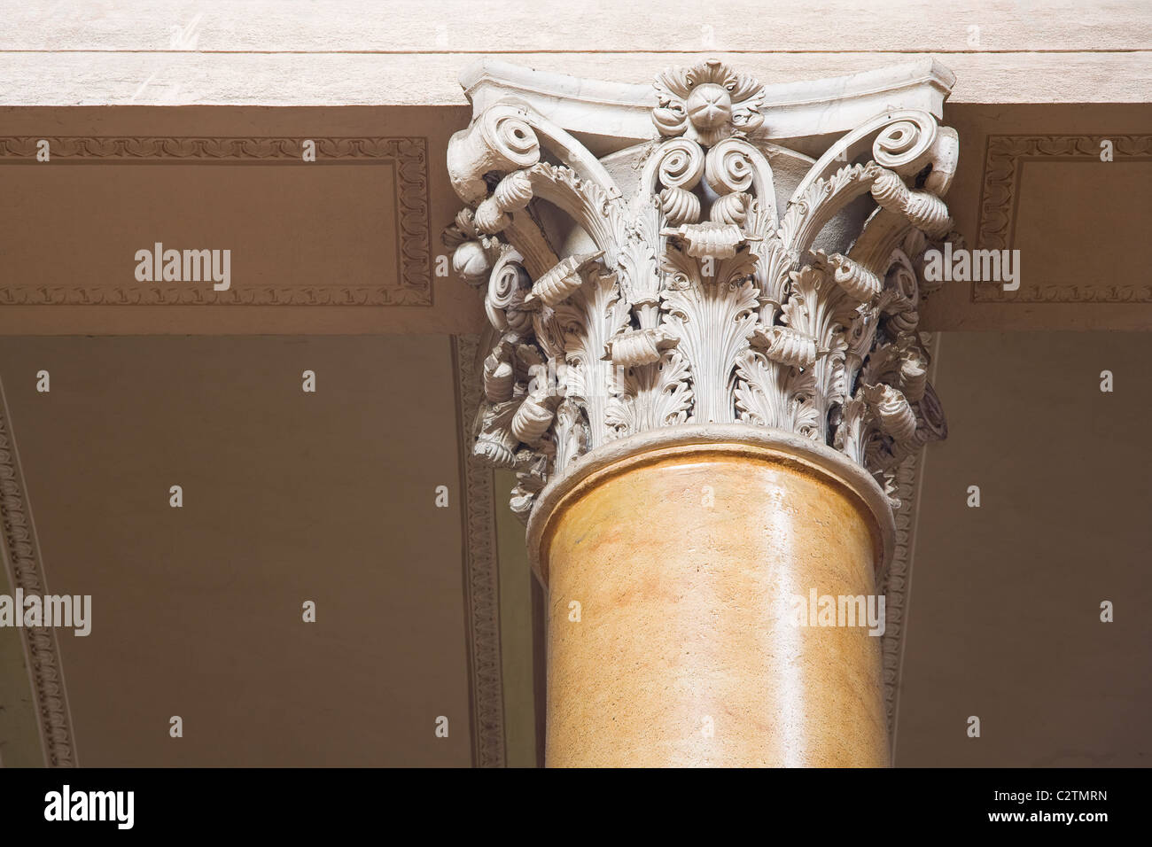 Architectural detail, Corinthian columns Stock Photo - Alamy