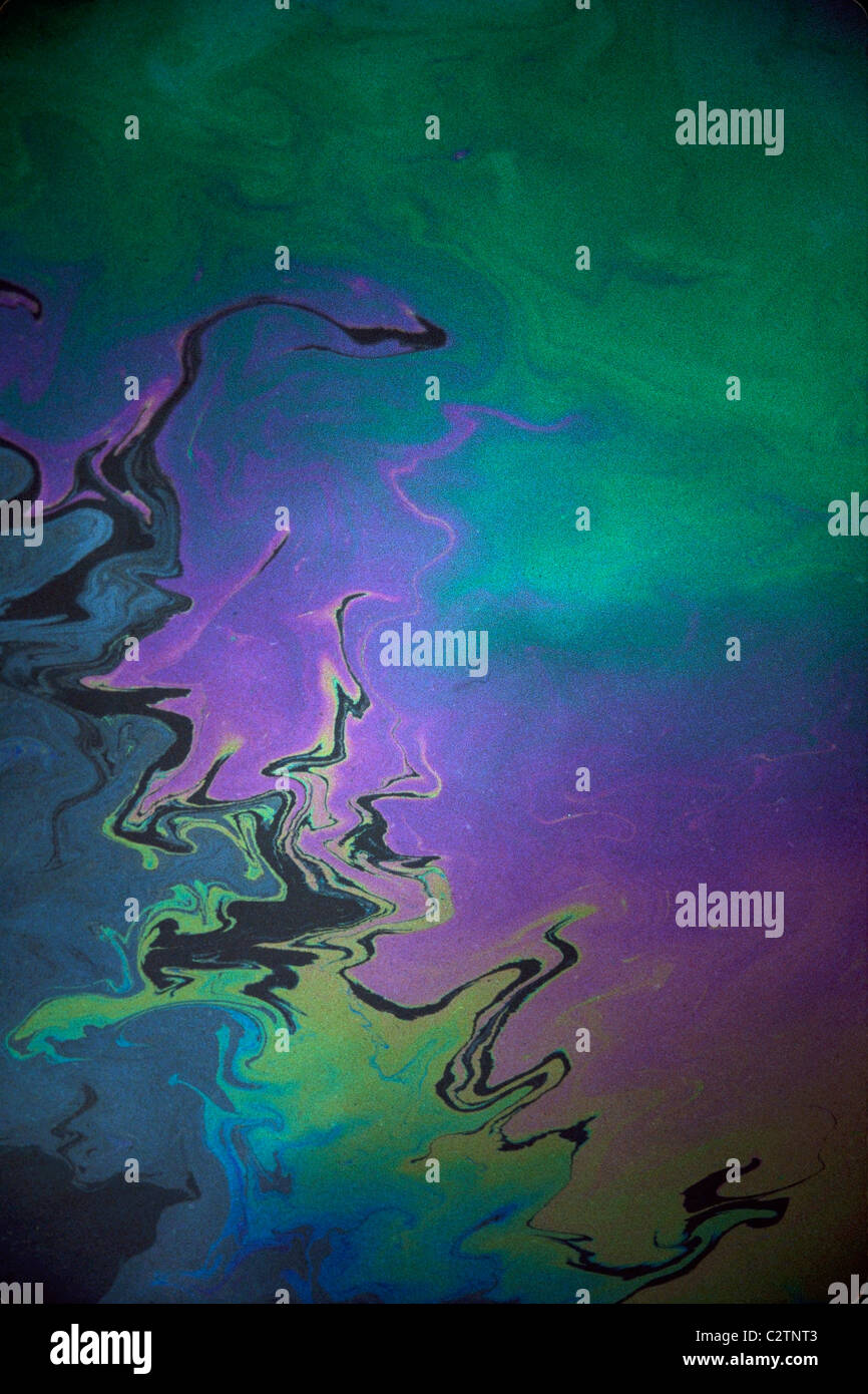 Floating oil patterns hi-res stock photography and images - Alamy