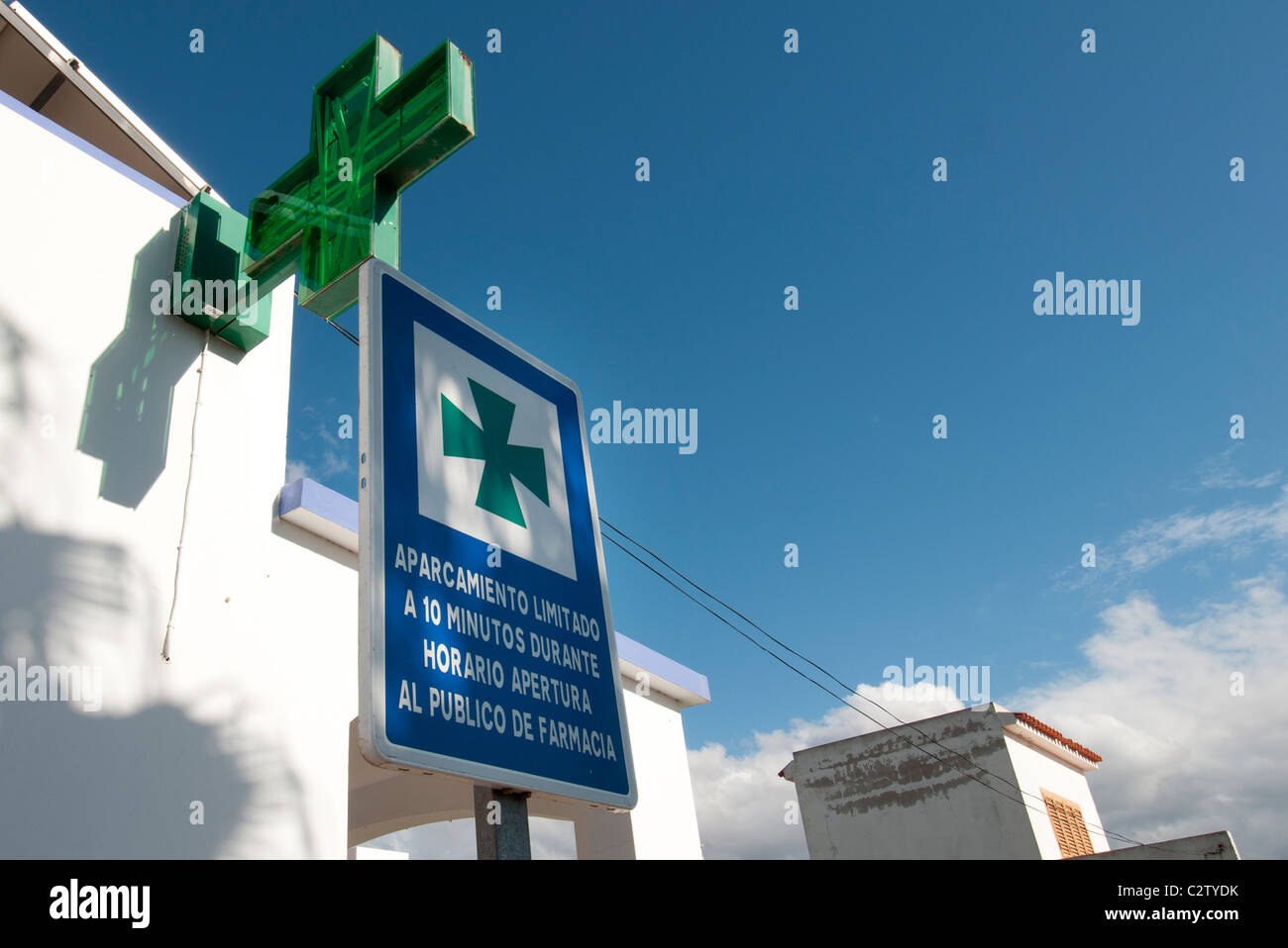 Pharmacy sign hi-res stock photography and images - Alamy