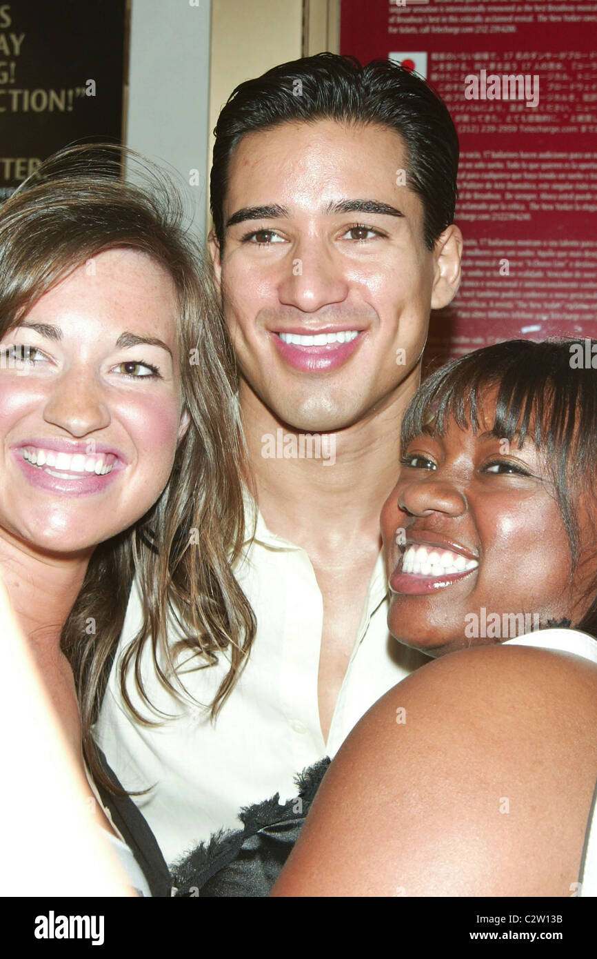 Mario Lopez signs autographs after performing in the Broadway musical ...