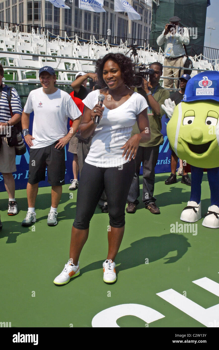Serena Williams participated in a tennis clinic for Washington DC youth ...