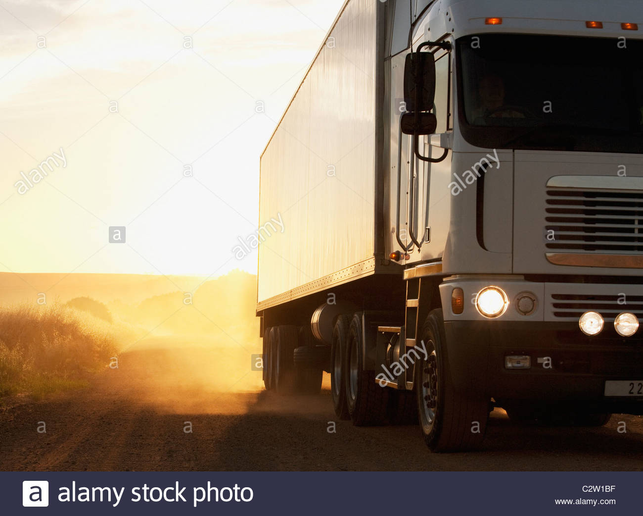 18 Wheeler Truck Stock Photos & 18 Wheeler Truck Stock Images - Alamy