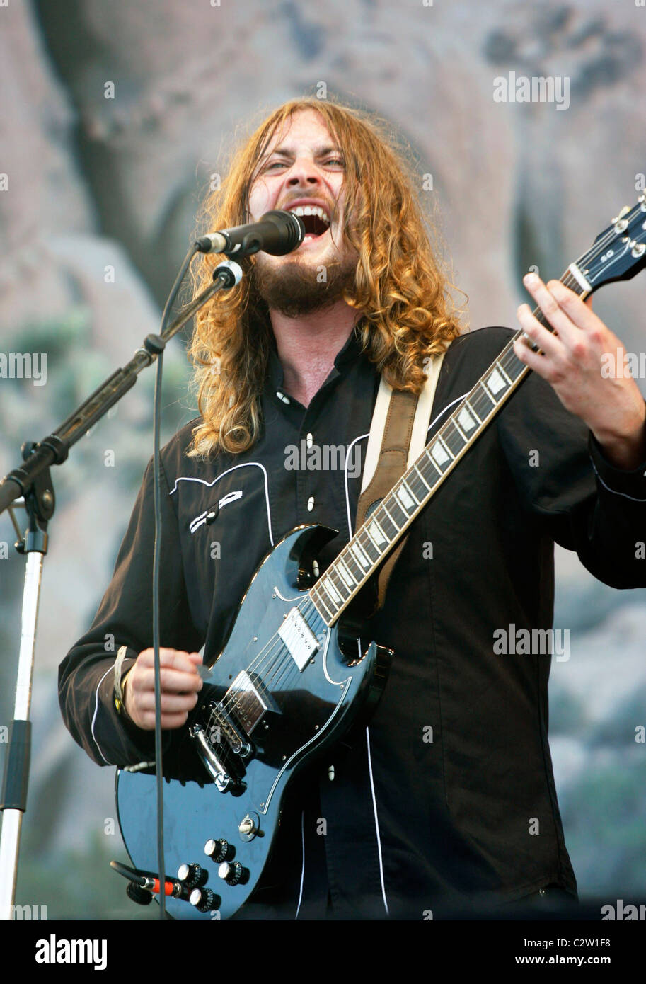 Dave mccabe zutons hi-res stock photography and images - Alamy