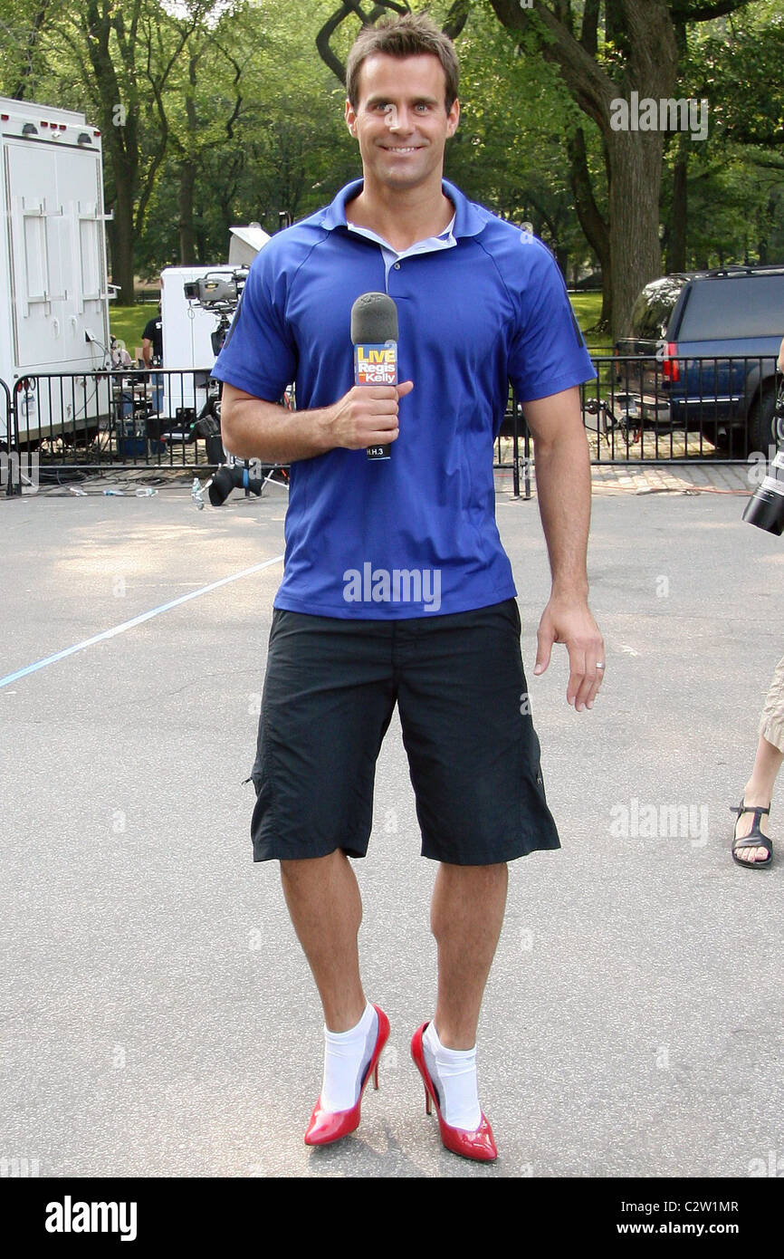 Heel a thon hi-res stock photography and images - Alamy