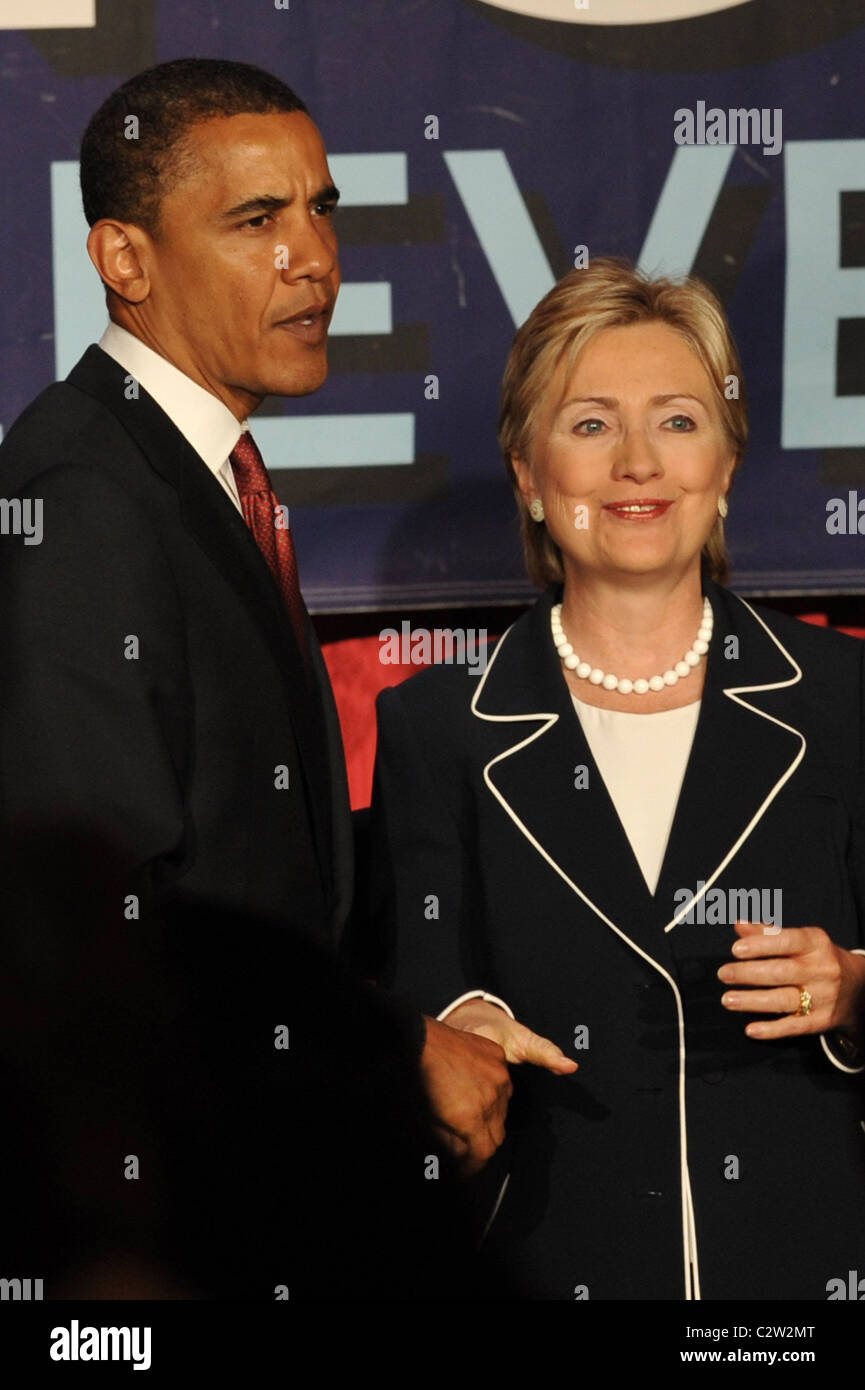 US Democratic Presidential Candidate Senator Barack Obama and Senator ...