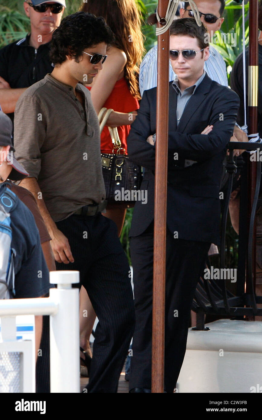 Adrian Grenier, Kevin Connolly The cast of HBO's 'Entourage' filming a ...