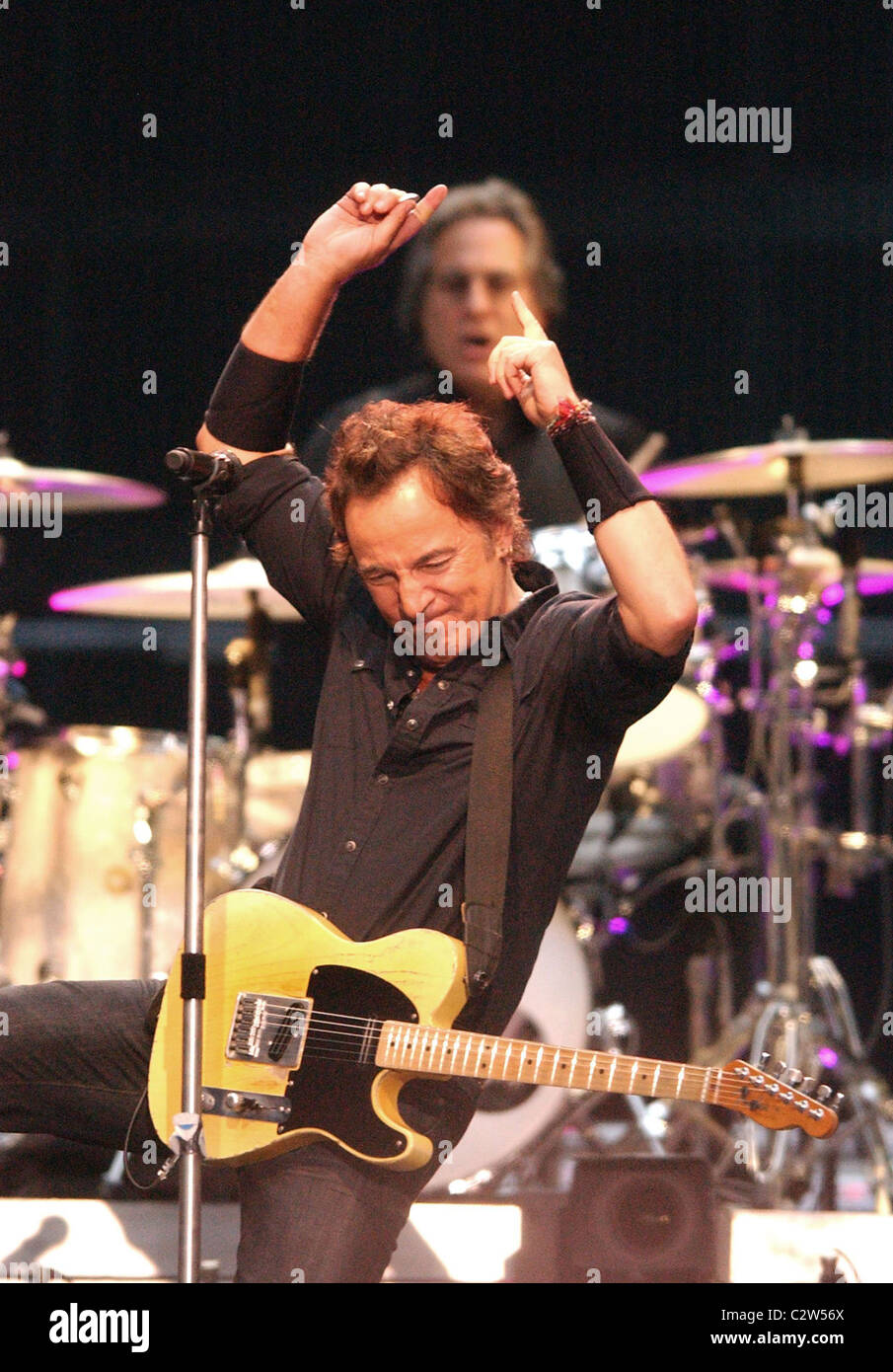 Bruce Springsteen Bruce Springsteen and the E Street Band perform in ...