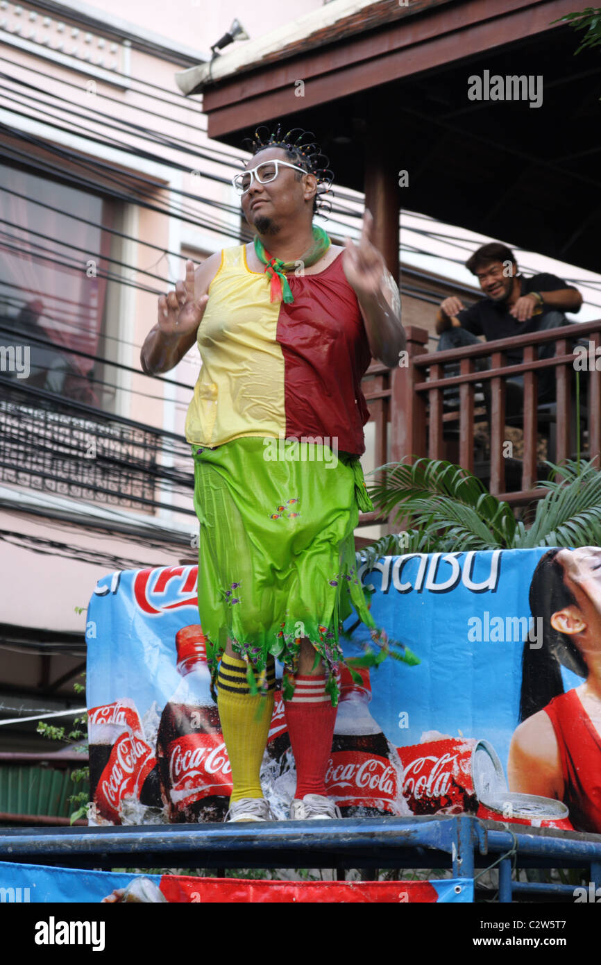 People dancing on stage celebrating Songkran festival in Bangkok Stock ...