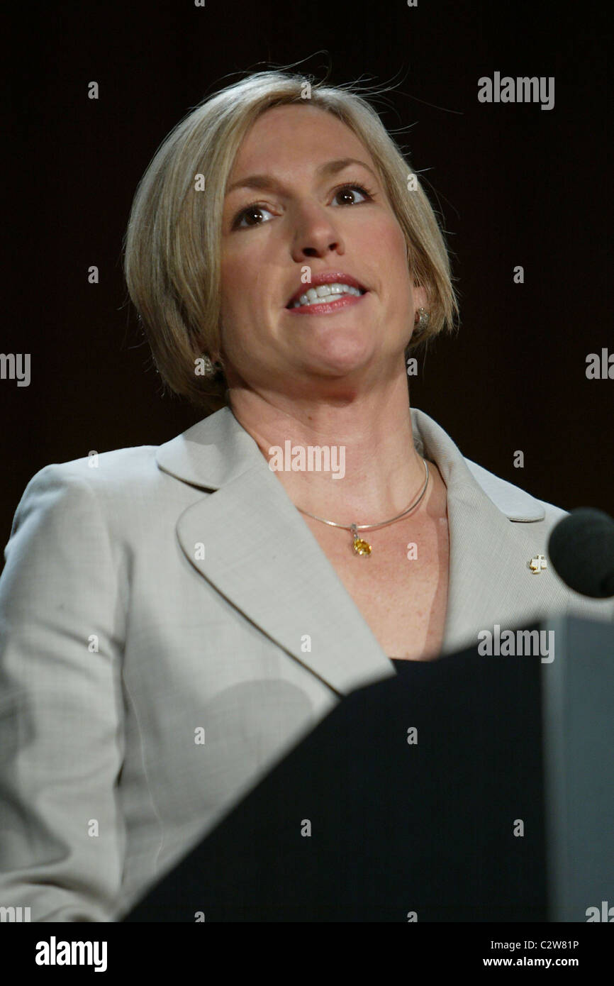 Jennifer hunt hi-res stock photography and images - Alamy