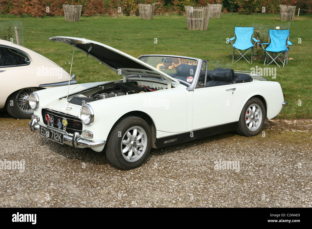 Mg midget soft top hi-res stock photography and images - Alamy