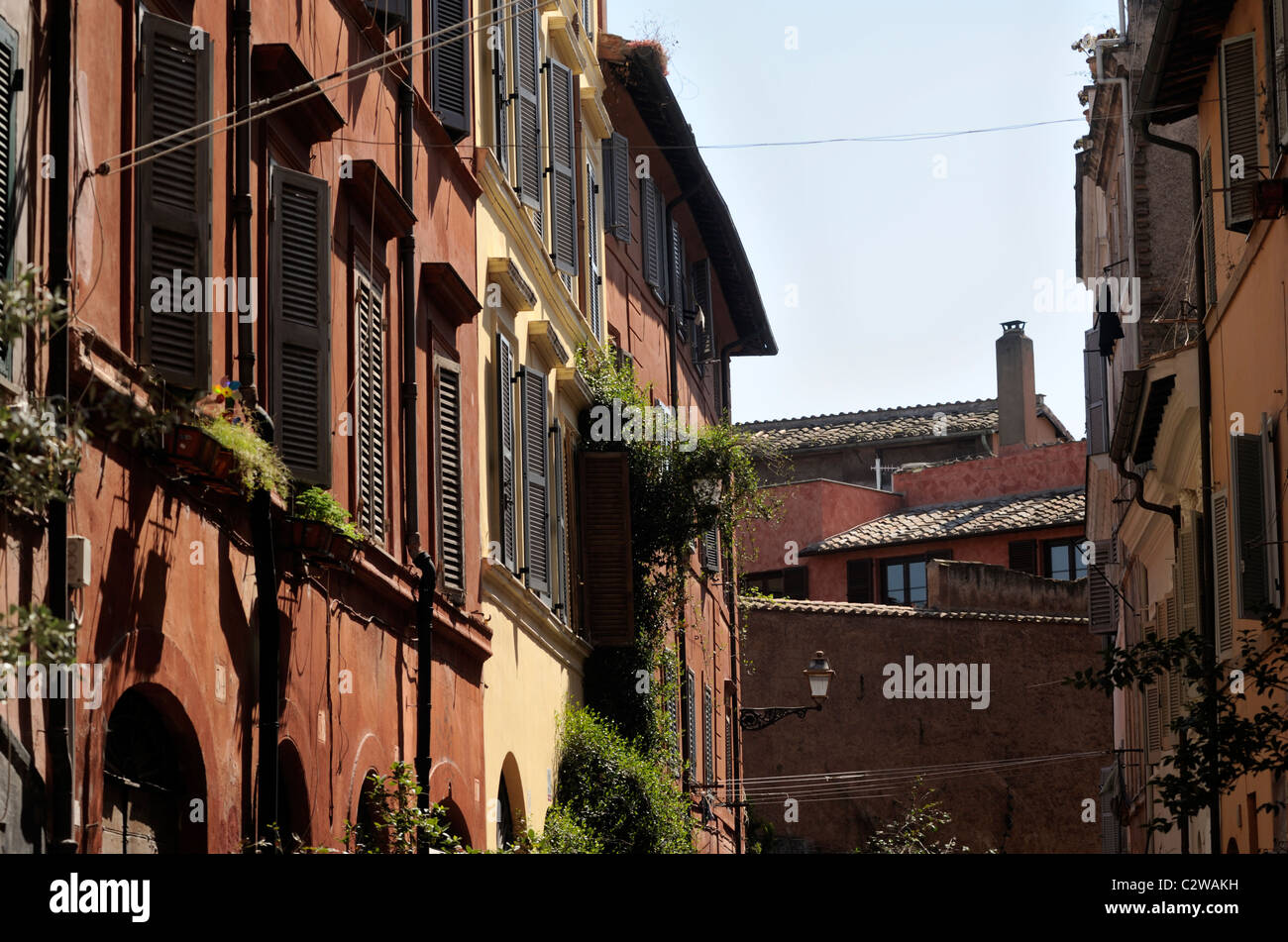 Alley row old houses hi-res stock photography and images - Alamy
