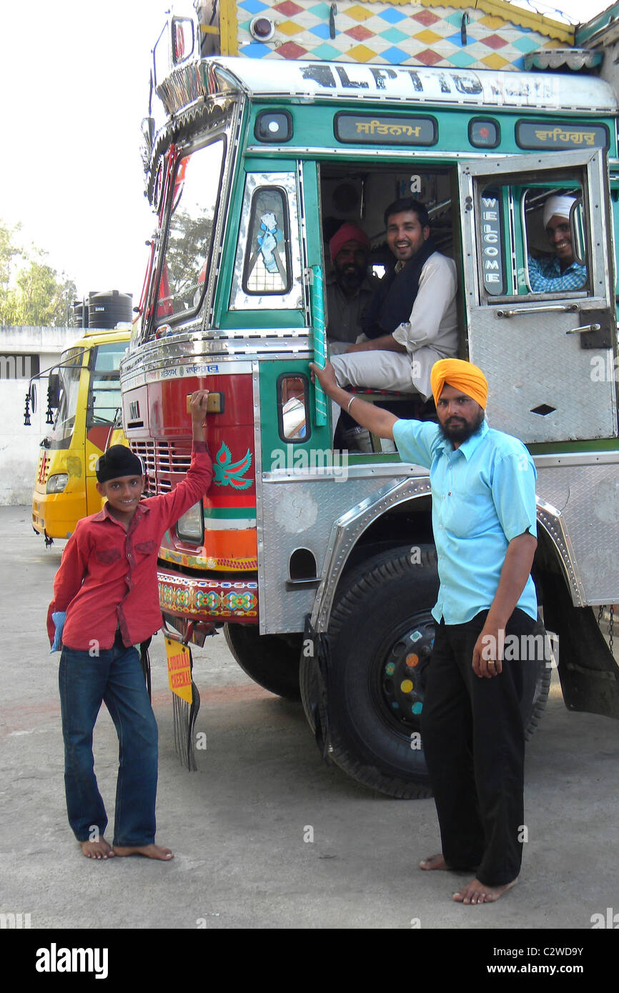 Truckers, Amristar, India Stock Photo - Alamy