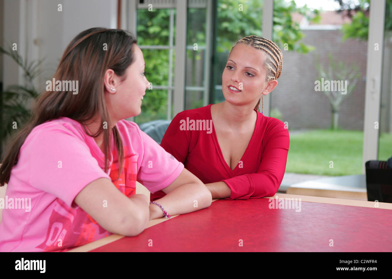 Talking questioning hi-res stock photography and images - Alamy