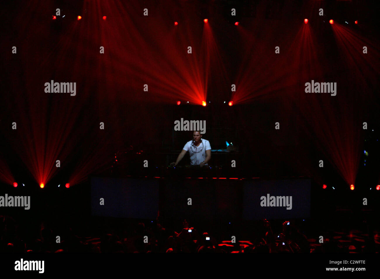 Tiesto performing hi-res stock photography and images - Alamy