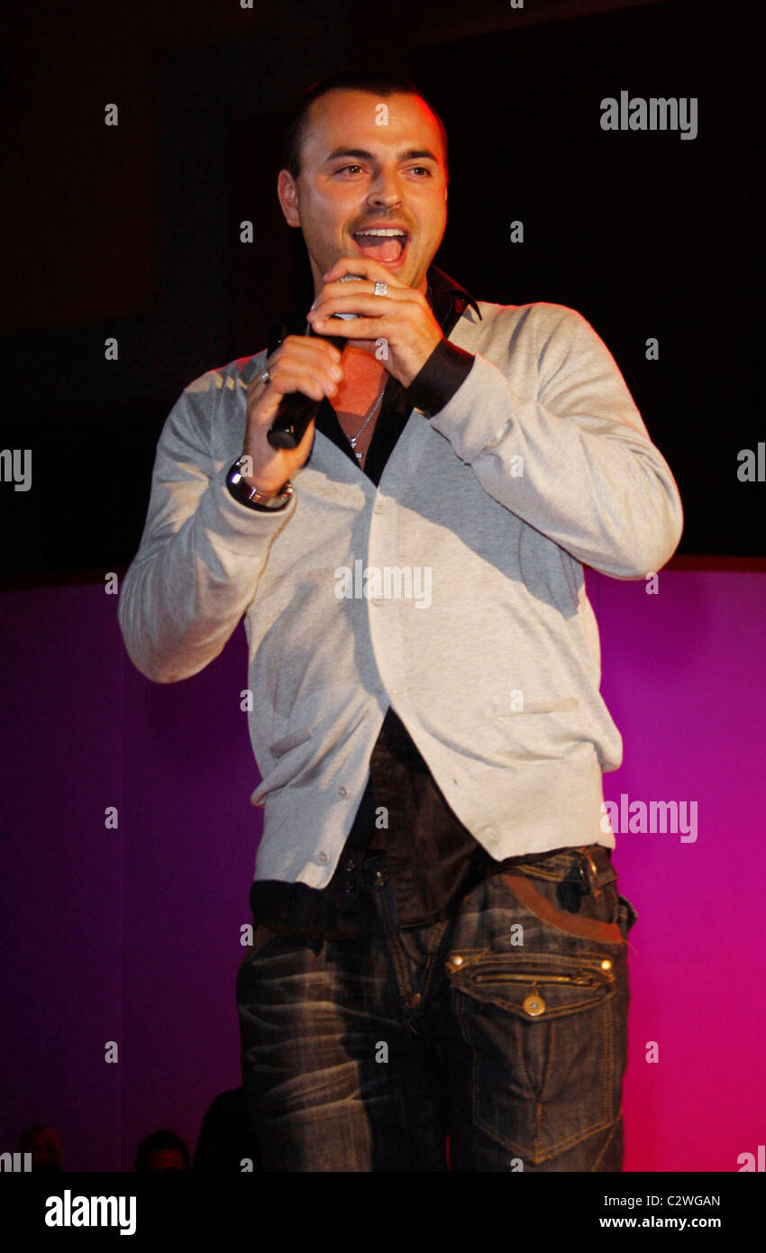 Andy Scott-Lee Miss England 2008 Grand Final held at the Troxy London ...