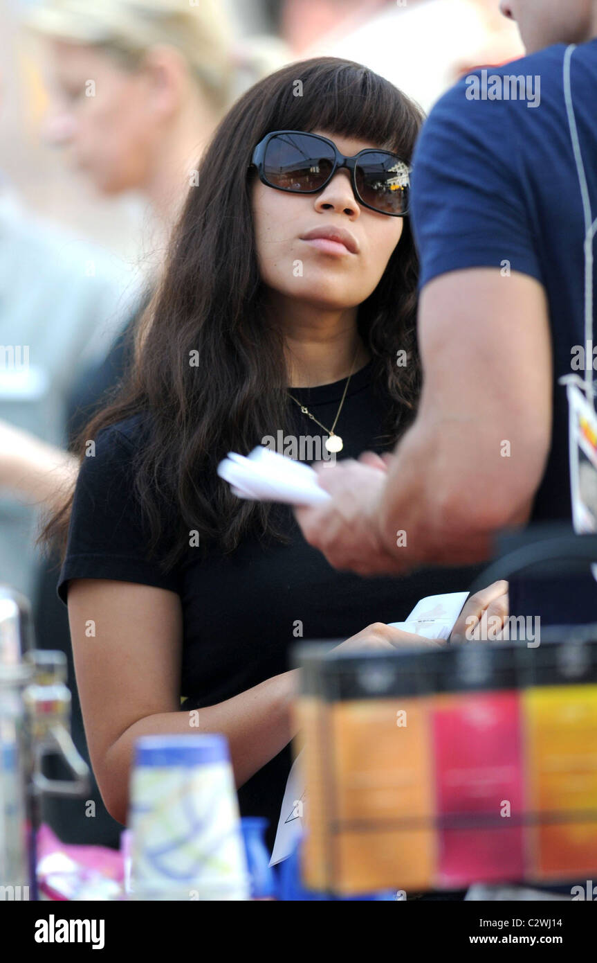 America Ferrera on the set of 'Ugly Betty' filming in Manhattan New ...