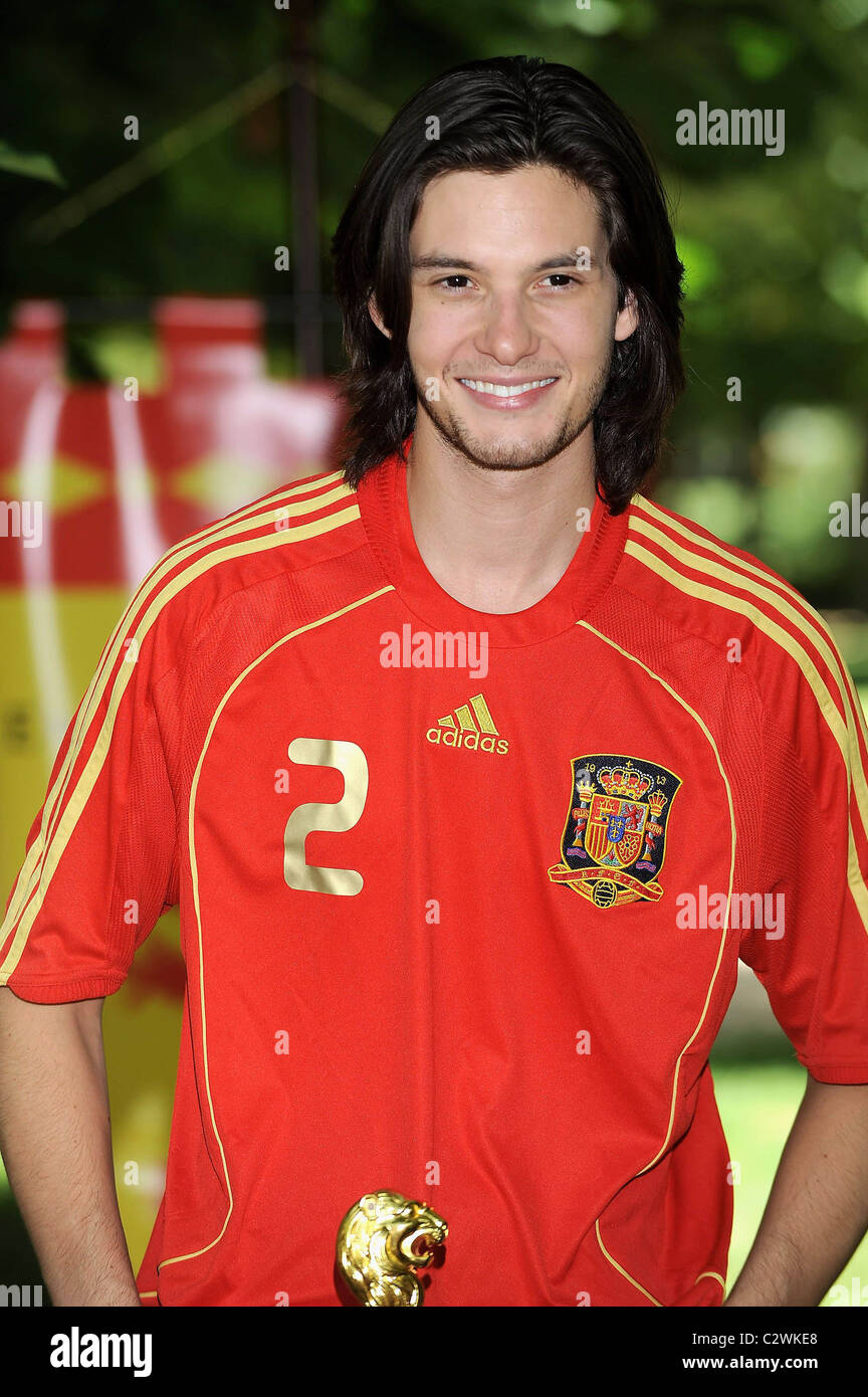 Ben Barnes 'The Chronicles Of Narnia: Prince Caspian' - Photocall at ...