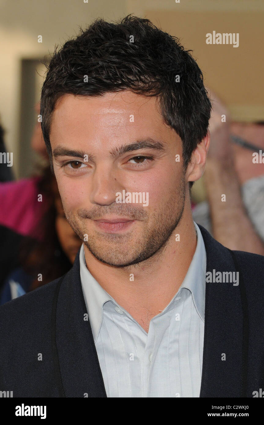 Dominic cooper mamma mia hi-res stock photography and images - Alamy