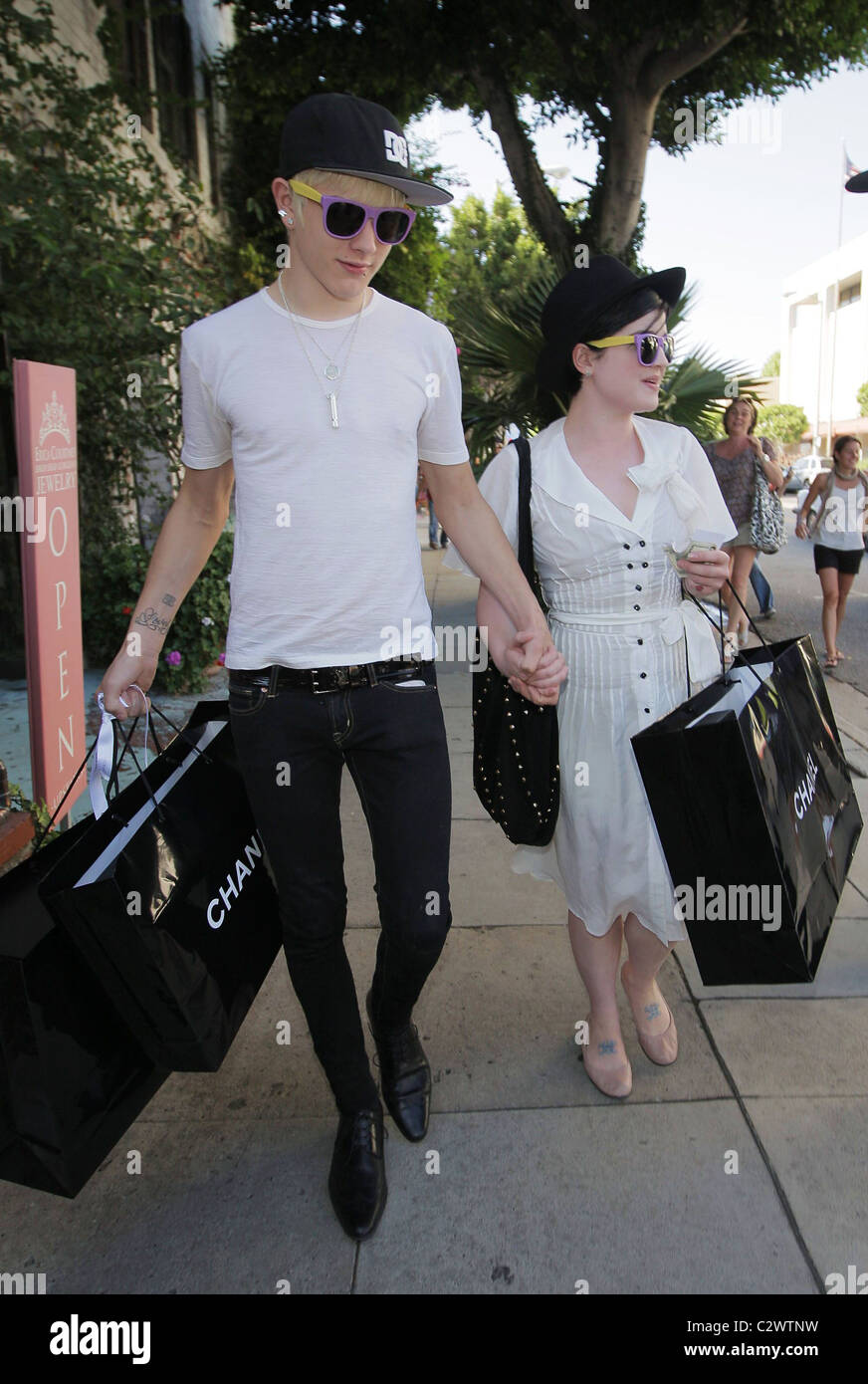 Kelly Osbourne and Luke Howell go shopping at the Chanel Boutique Los ...