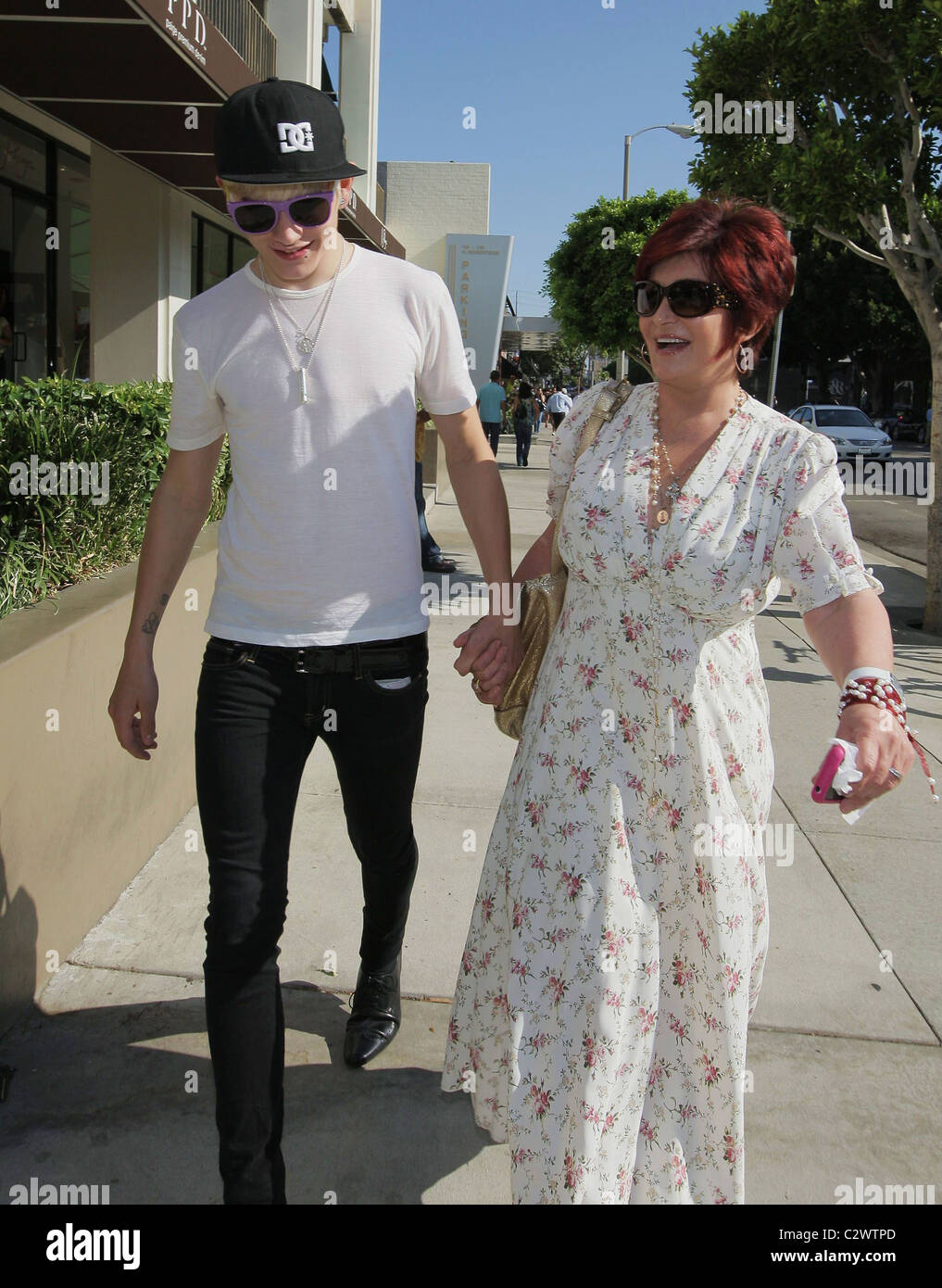 Sharon Osbourne and Luke Howell leaving the Ivy restaurant to go ...