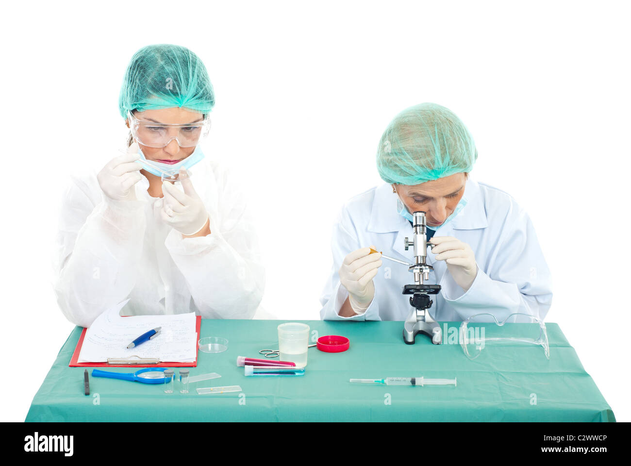 Two young women chemists hi-res stock photography and images - Alamy