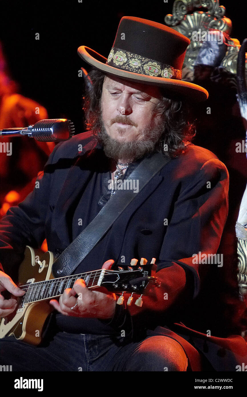 Zucchero, Italian singer, performing live at Coliseu dos Recreios ...