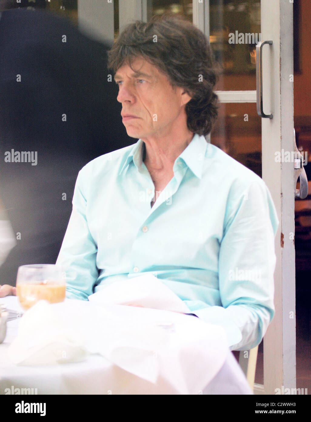 Mick Jagger eating at Orso restaurant in Beverly Hills Los Angeles ...